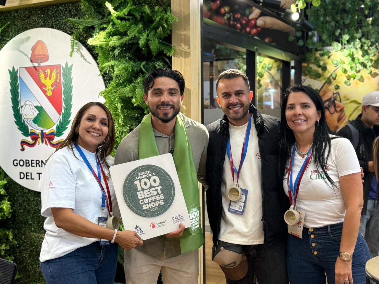 Jhon Espitia, un caficultor tolimense que convirtió su pasión en una “Insignia” de excelencia ...